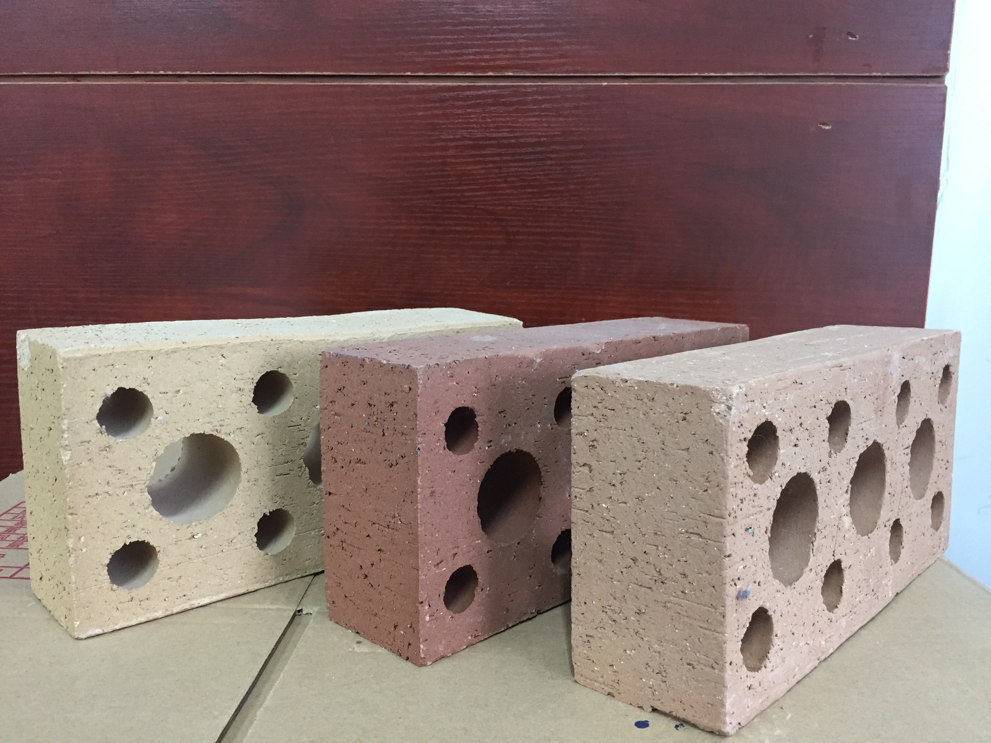Easy Installation Hollow Clay Construction Brick Extruded Highly Fireproof